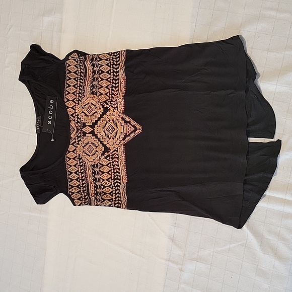Tops | Scobe Black Shirt With Coral And Tan Design | Poshmark
